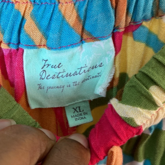 True Destinations | Pants & Jumpsuits | True Destinations Floral Resort ...